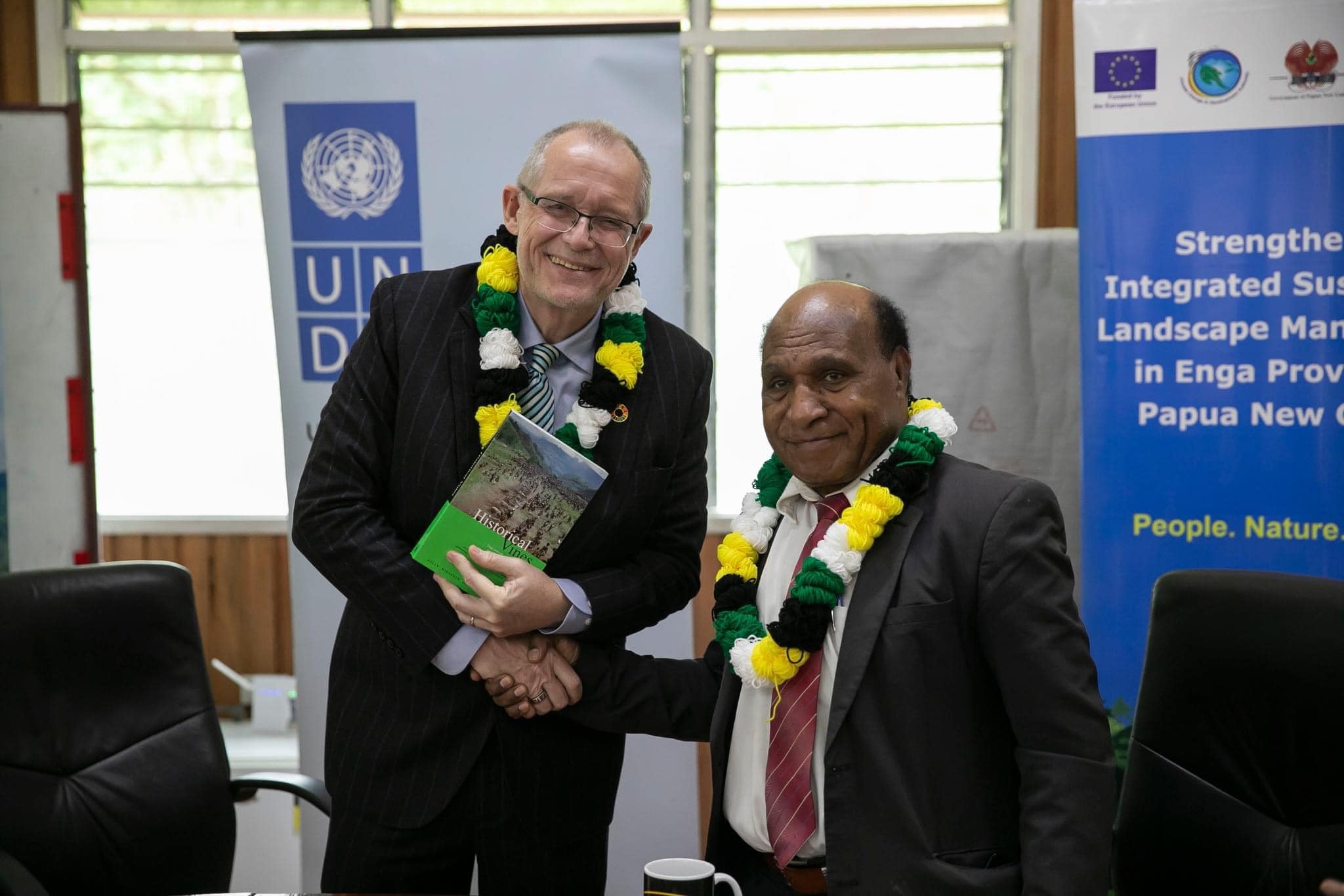 UNDP Resident Representative, Mr. Nicholas Booth’s, mission to Enga ...